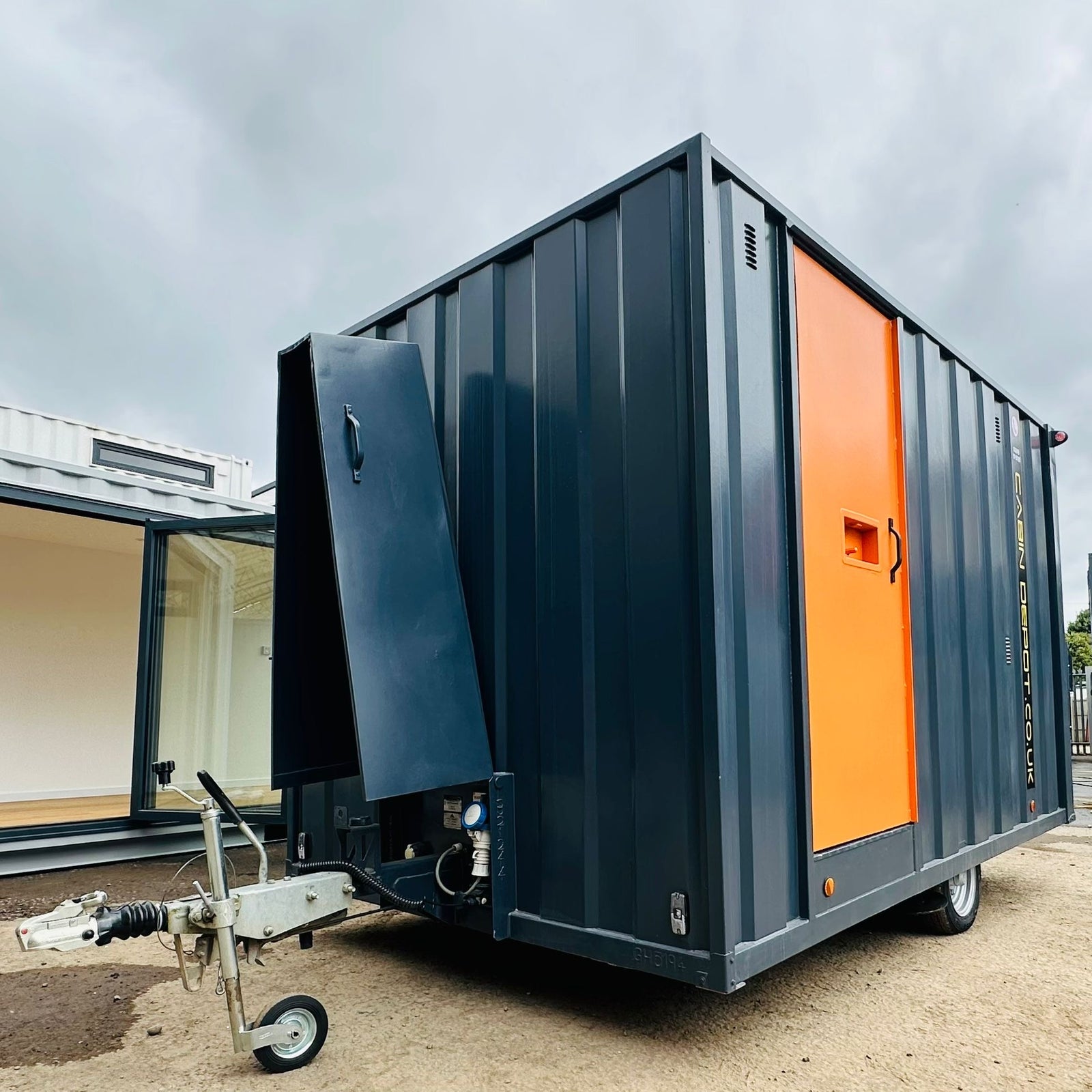 Towable Mobile Welfare Groundhog| selfcontained welfare with generator ...