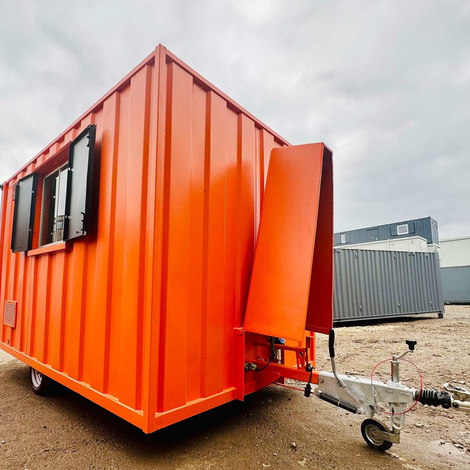 Towable Mobile Welfare Groundhog| selfcontained welfare with generator ...